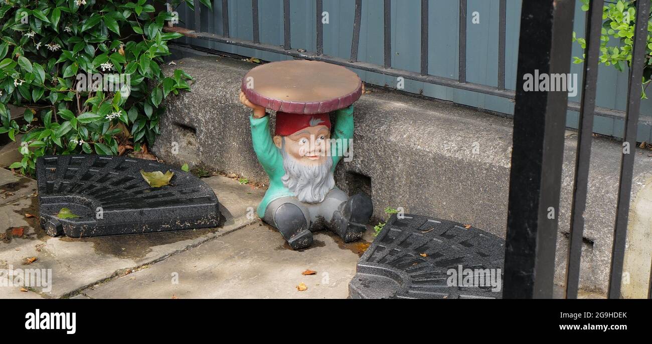 Garden gnome folklore hi-res stock photography and images - Alamy