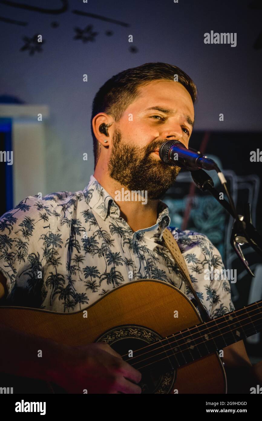 Sam gruber singer hi-res stock photography and images - Alamy