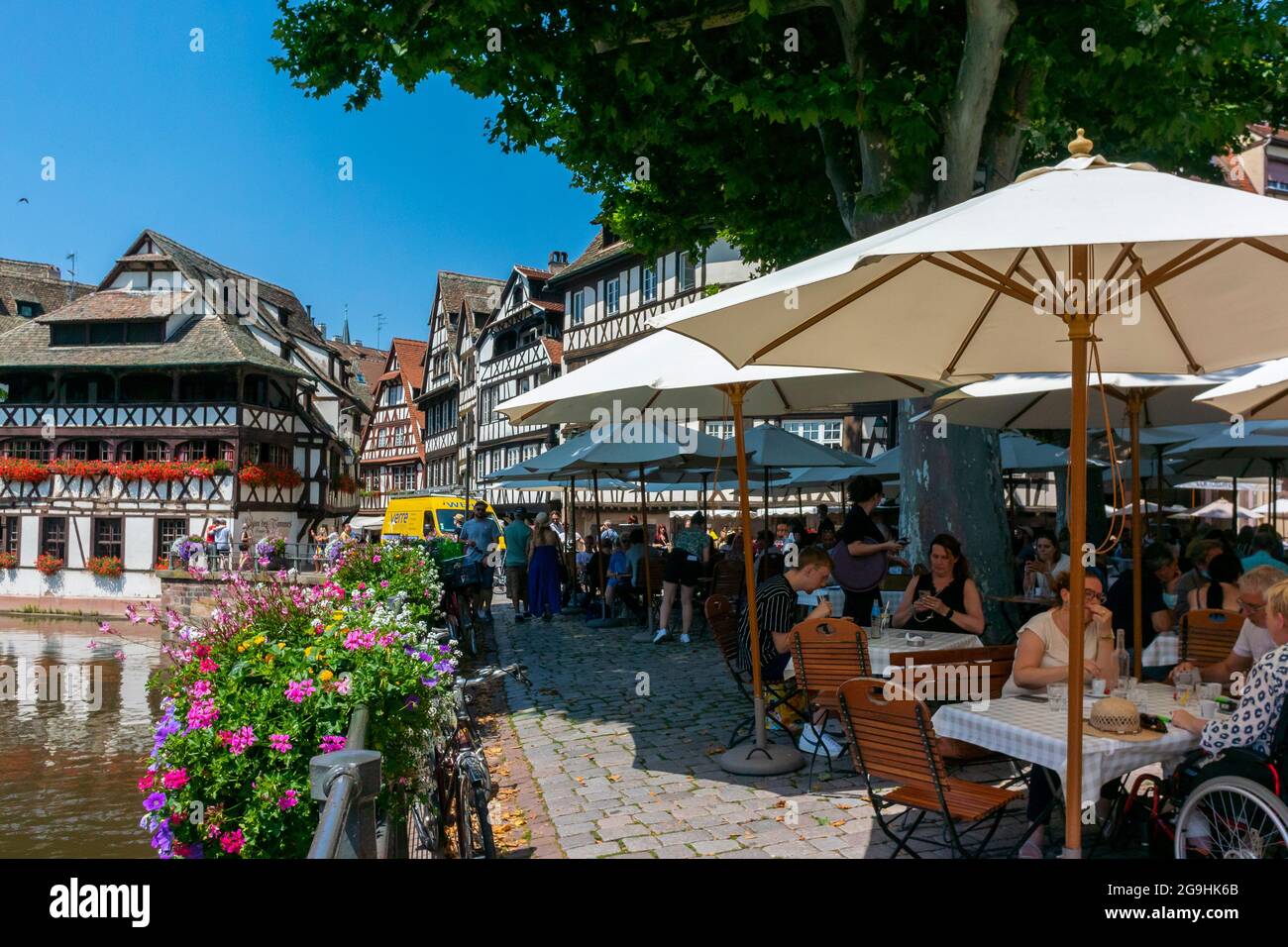 Strasbourg, France, People Sharing Meals, Crowded Tables, French Bistro ...