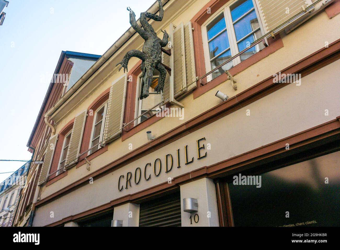 Crocodile restaurant sign hi-res stock photography and images - Alamy