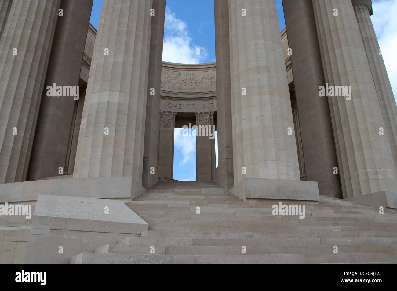 us war memorial at the butte de montsec in lorraine (france Stock Photo ...