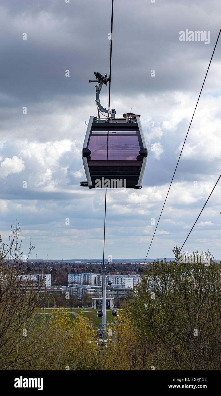 Ropeway wagon hi-res stock photography and images - Alamy