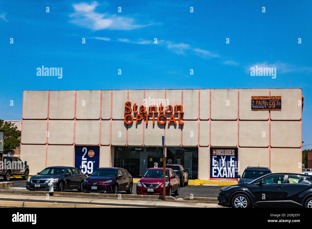 A Stanton Optical store in the Arden Arcade Area of Sacramento ...