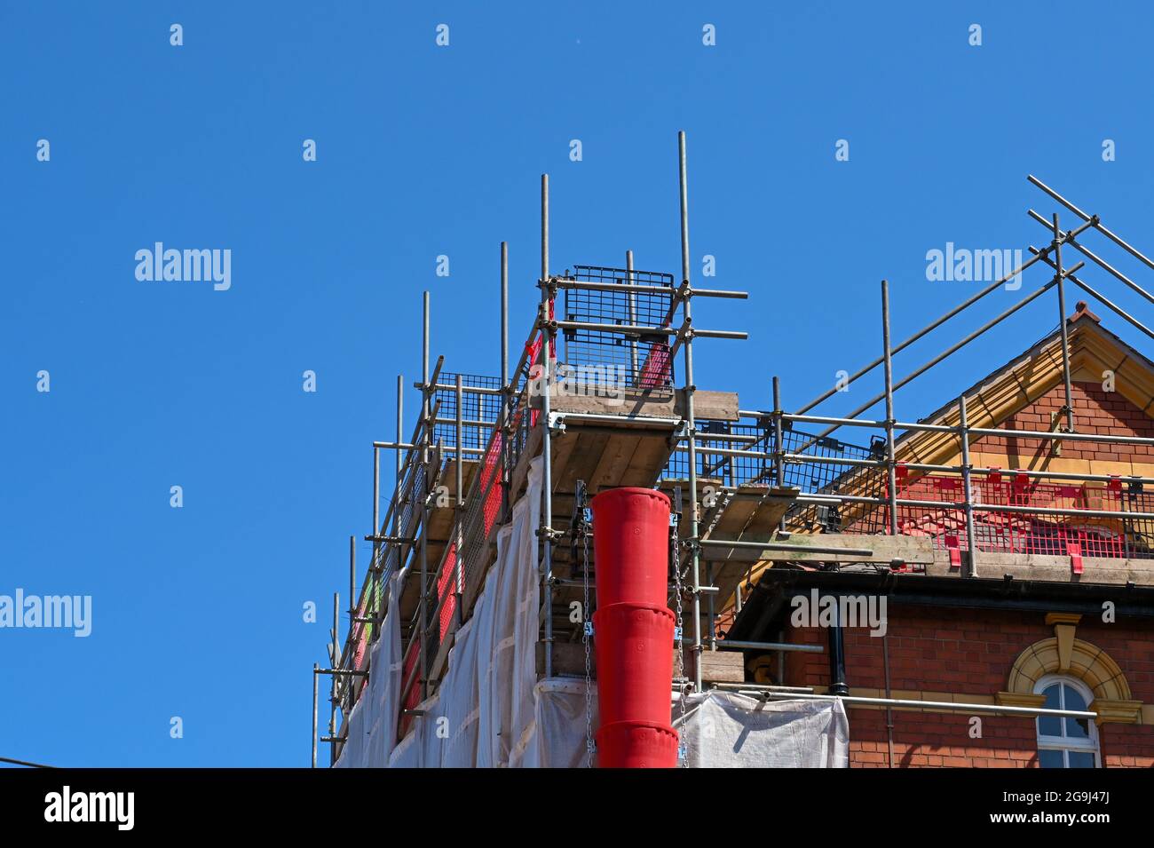 Construction chute building chute hi-res stock photography and images ...