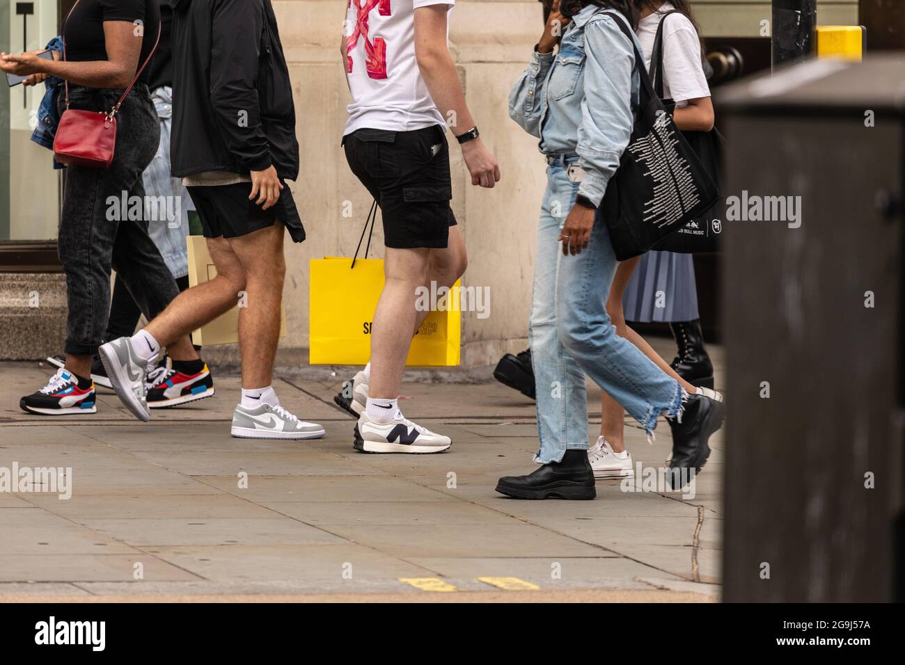 Hamleys bags hi-res stock photography and images - Alamy