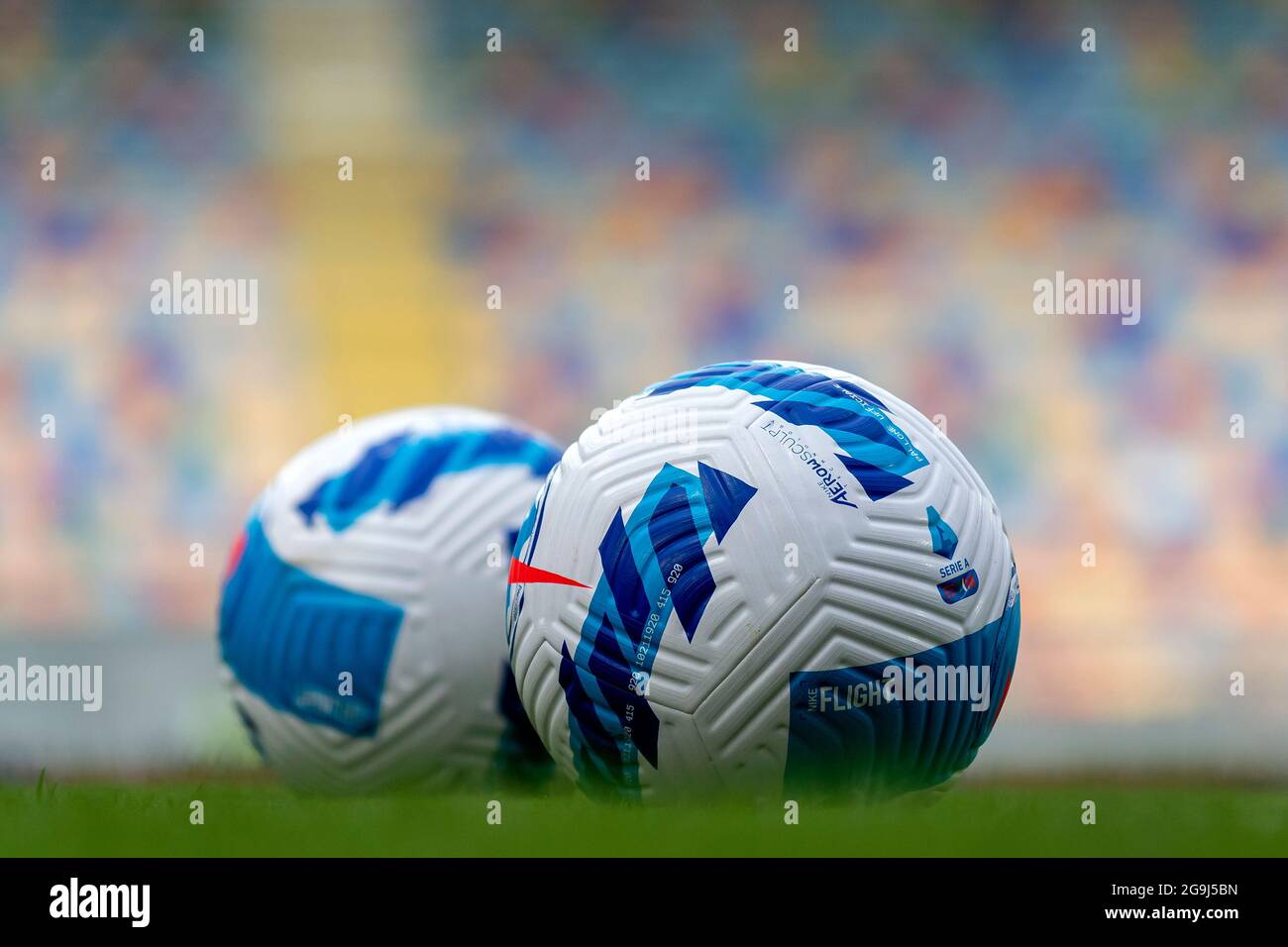 Nike flight football hi-res stock photography and images - Alamy