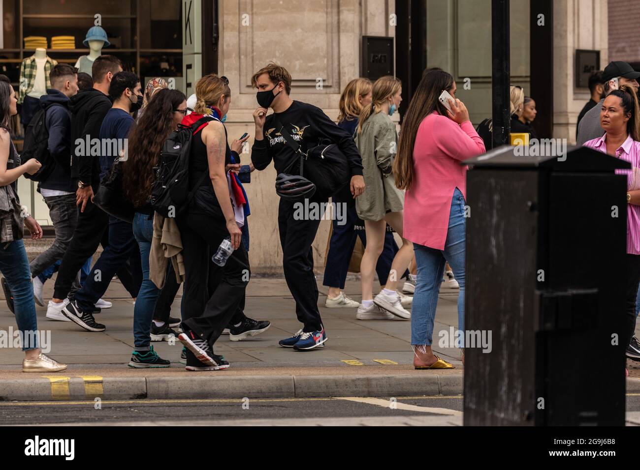 Hamleys bags hi-res stock photography and images - Alamy