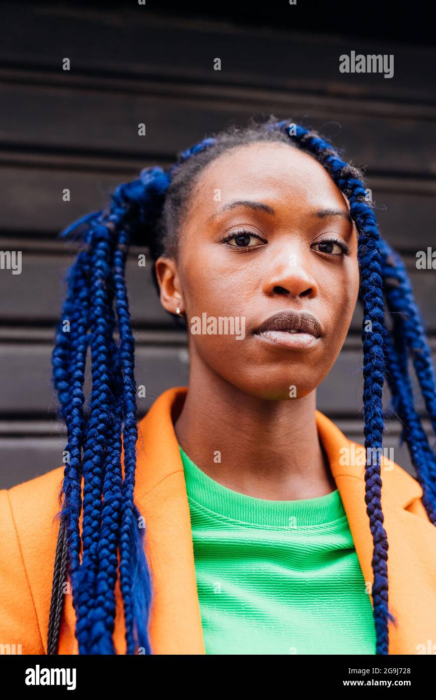 Woman headshot italy hi-res stock photography and images - Alamy