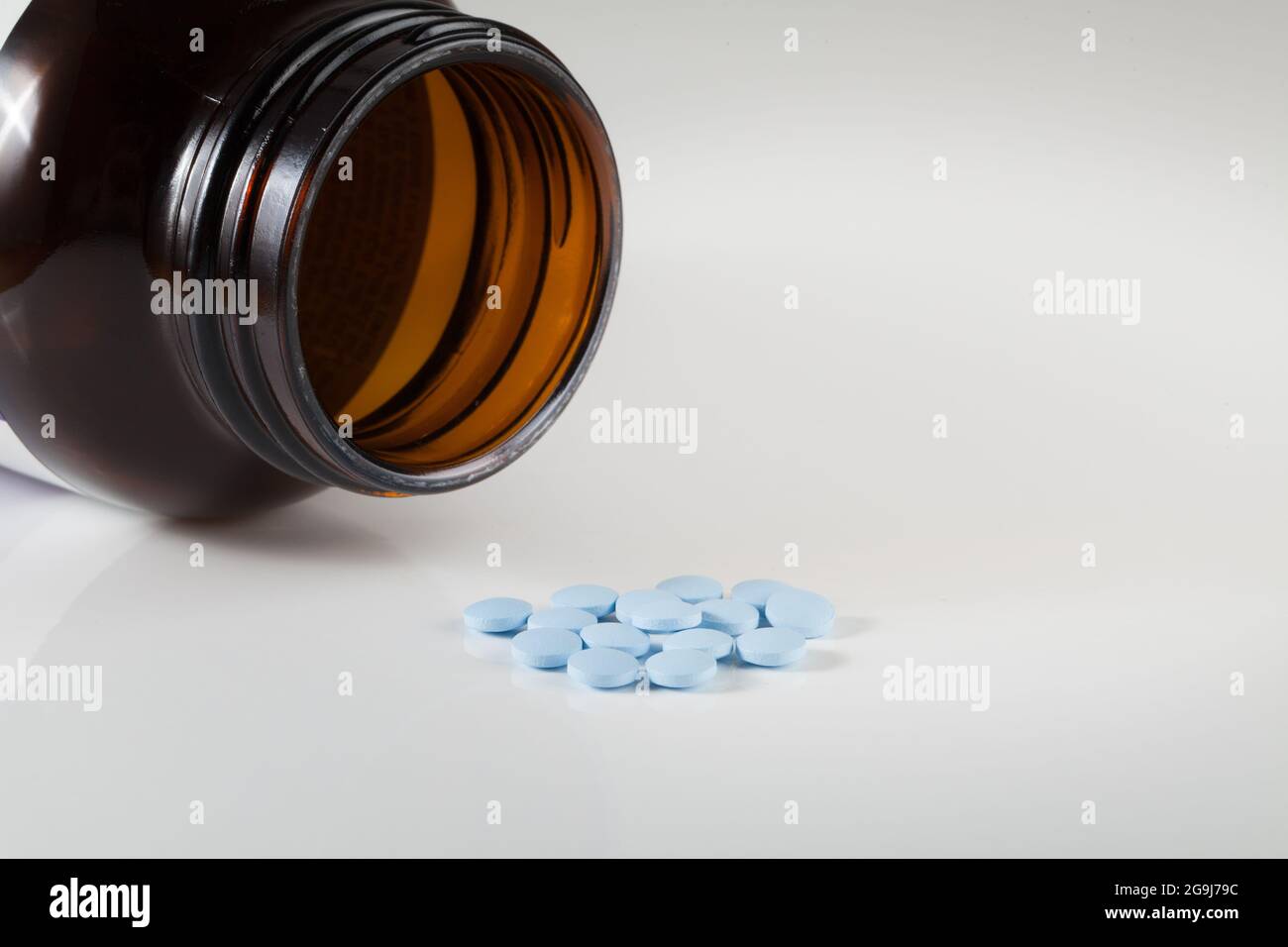 Pharmaceutical blue cap on hi-res stock photography and images - Alamy