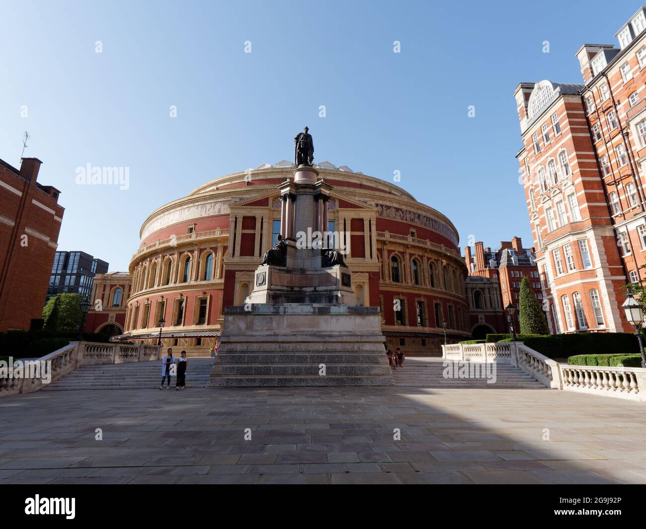 Concert hall architecture hi-res stock photography and images - Alamy