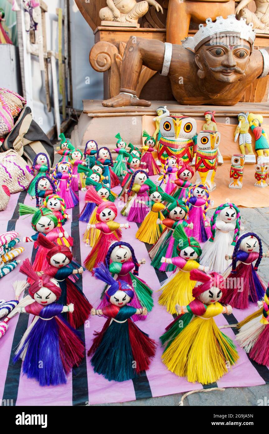Handicraft and handicrafts hi-res stock photography and images - Alamy