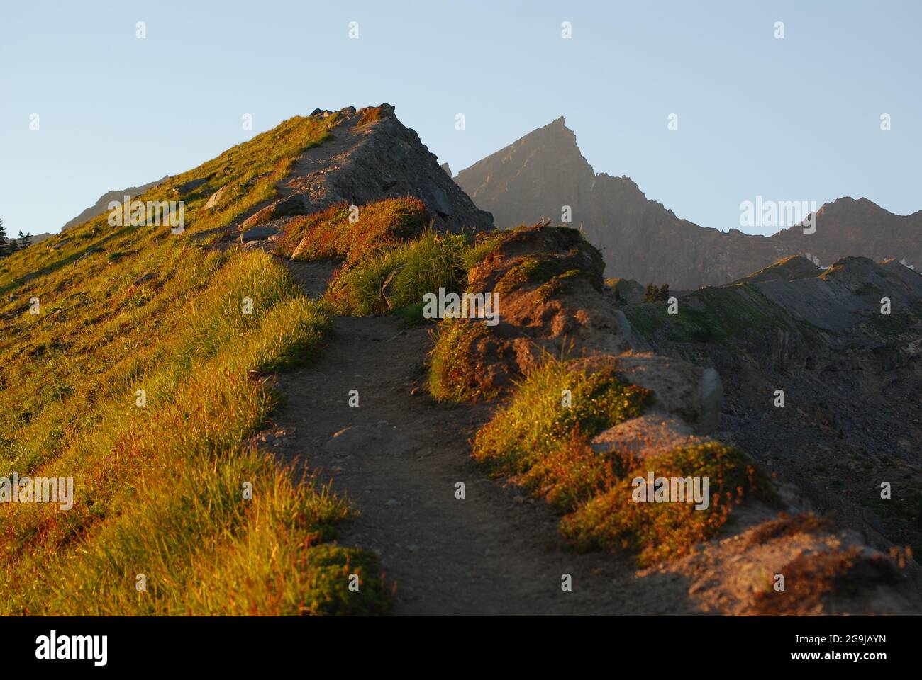 Railroad grade hi-res stock photography and images - Alamy