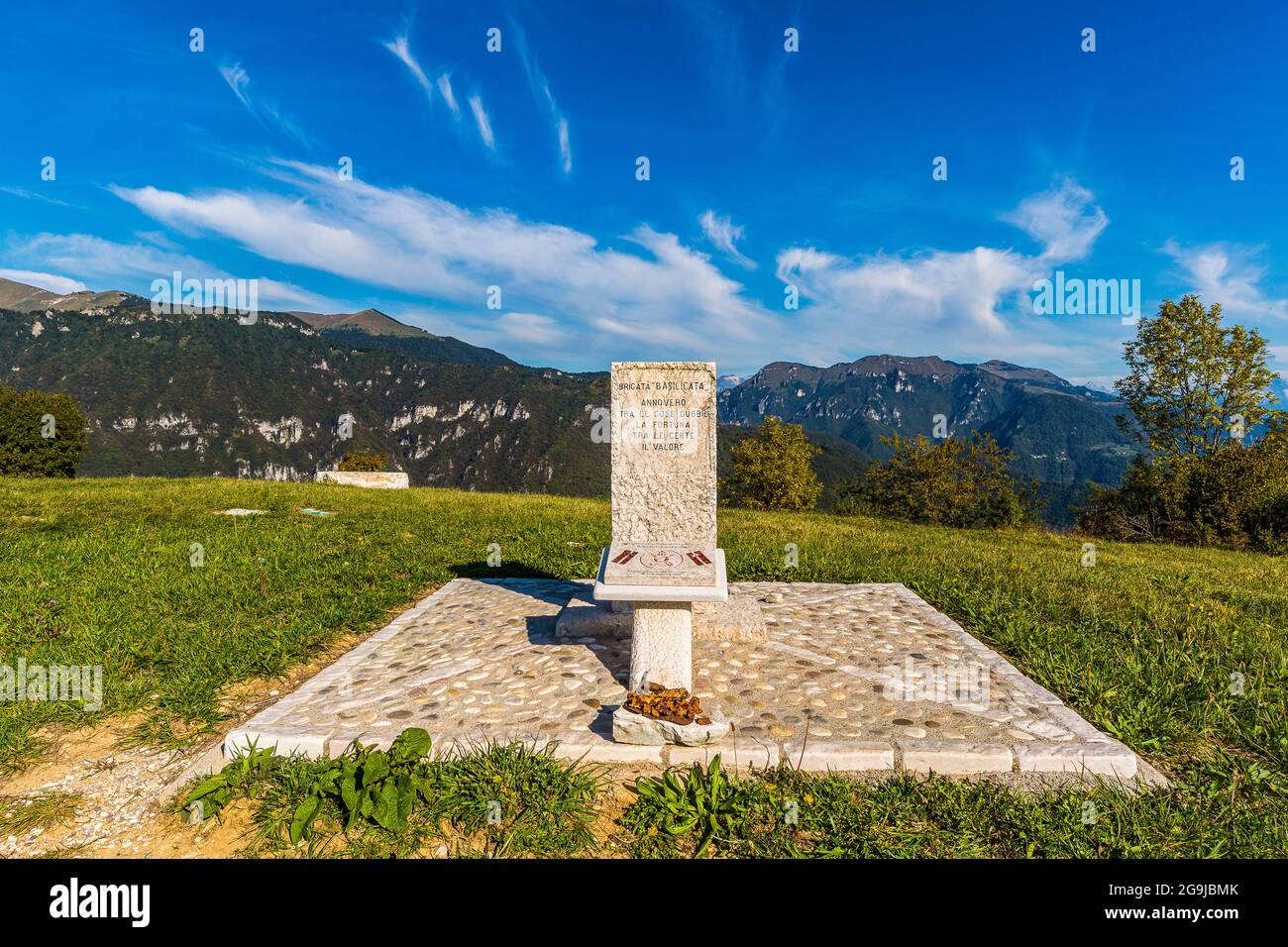 Monumento monte grappa hi-res stock photography and images - Alamy