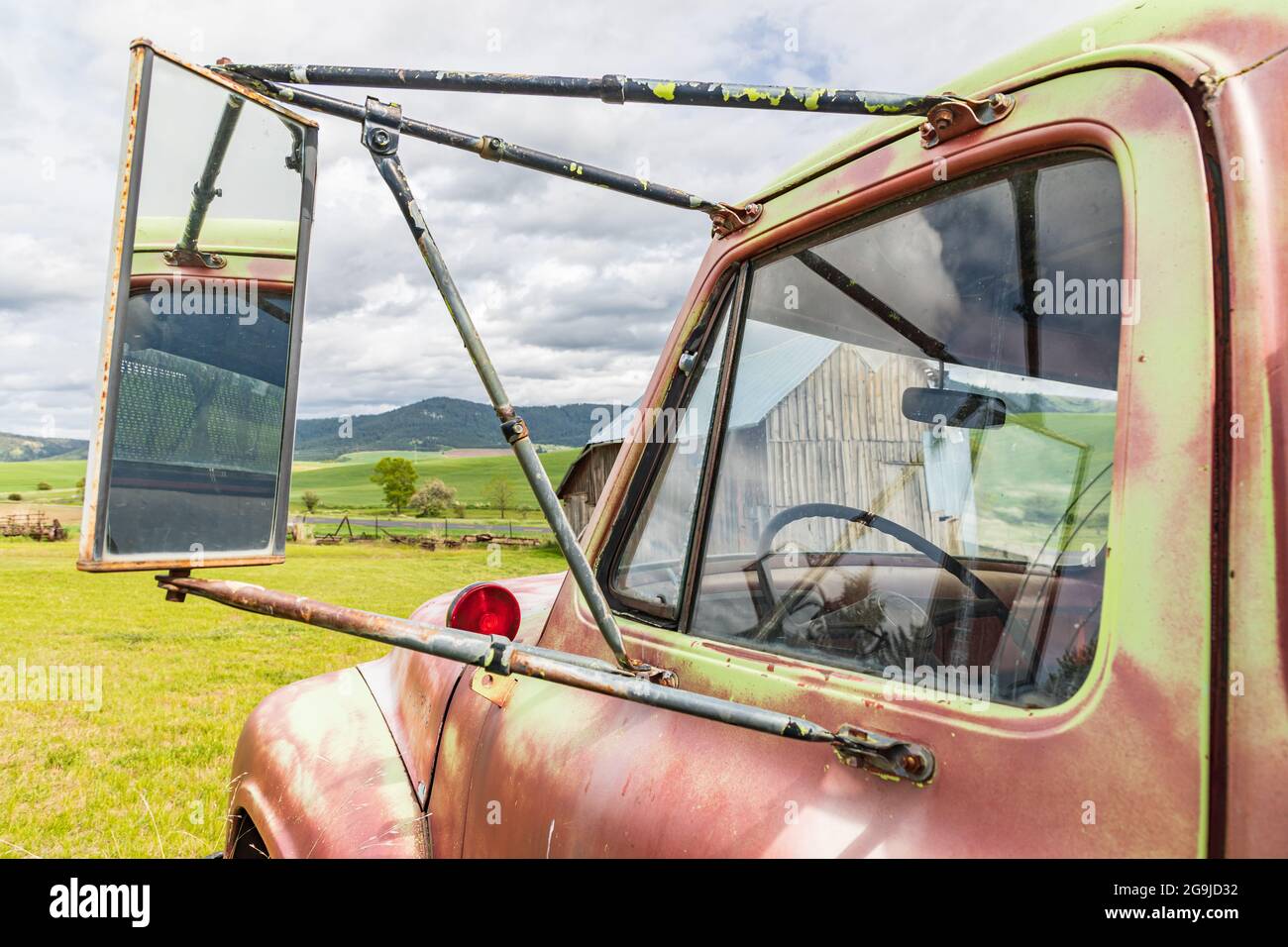 Old truck mirror hi-res stock photography and images - Alamy