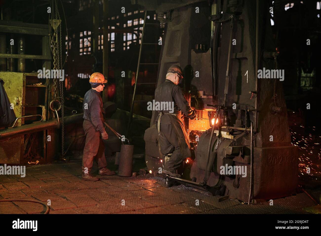 Metallurgical worker hi-res stock photography and images - Alamy