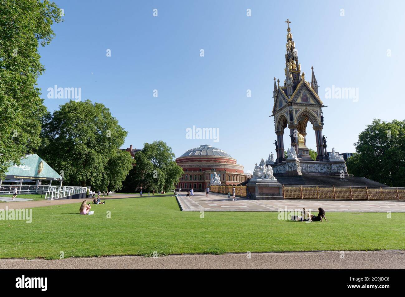 London, Greater London, England, July 17 2021: People relaxing in ...