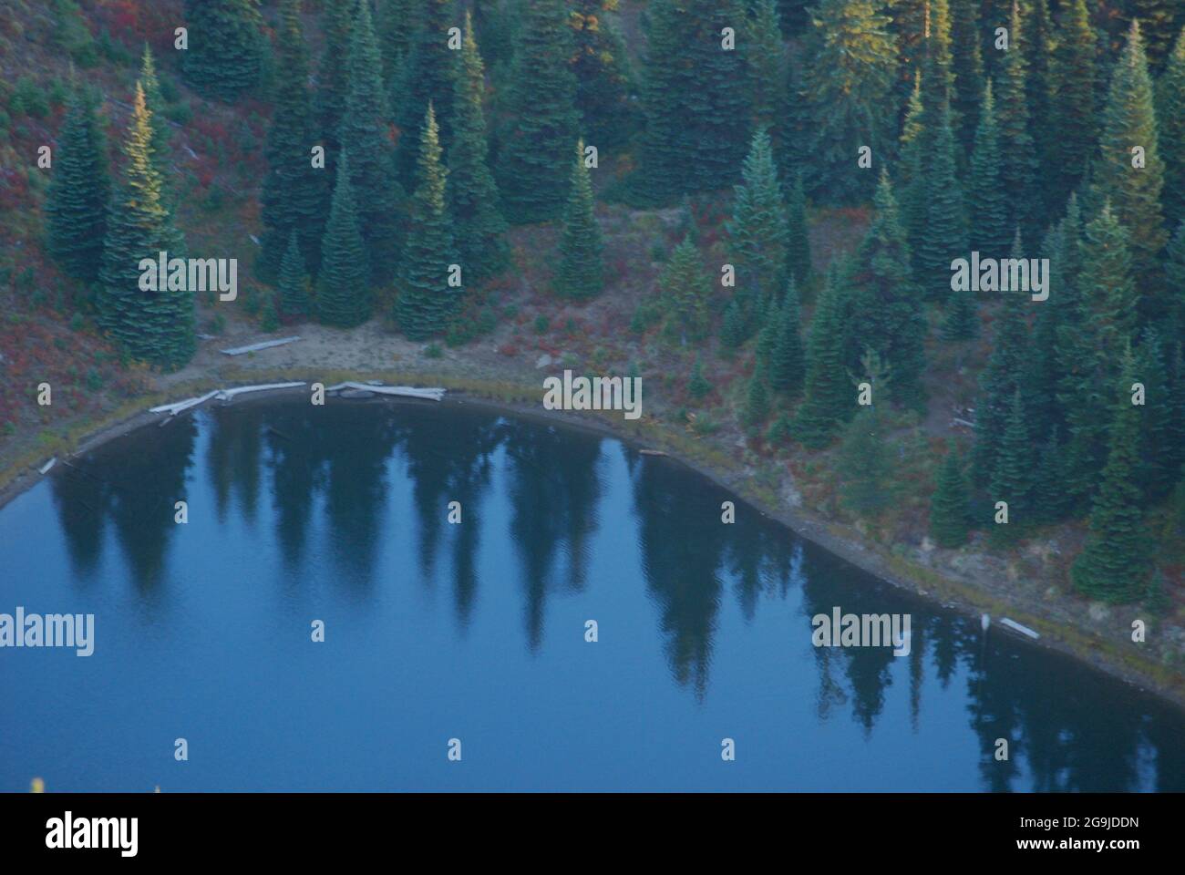 George Lake, Washington Cascades Stock Photo - Alamy