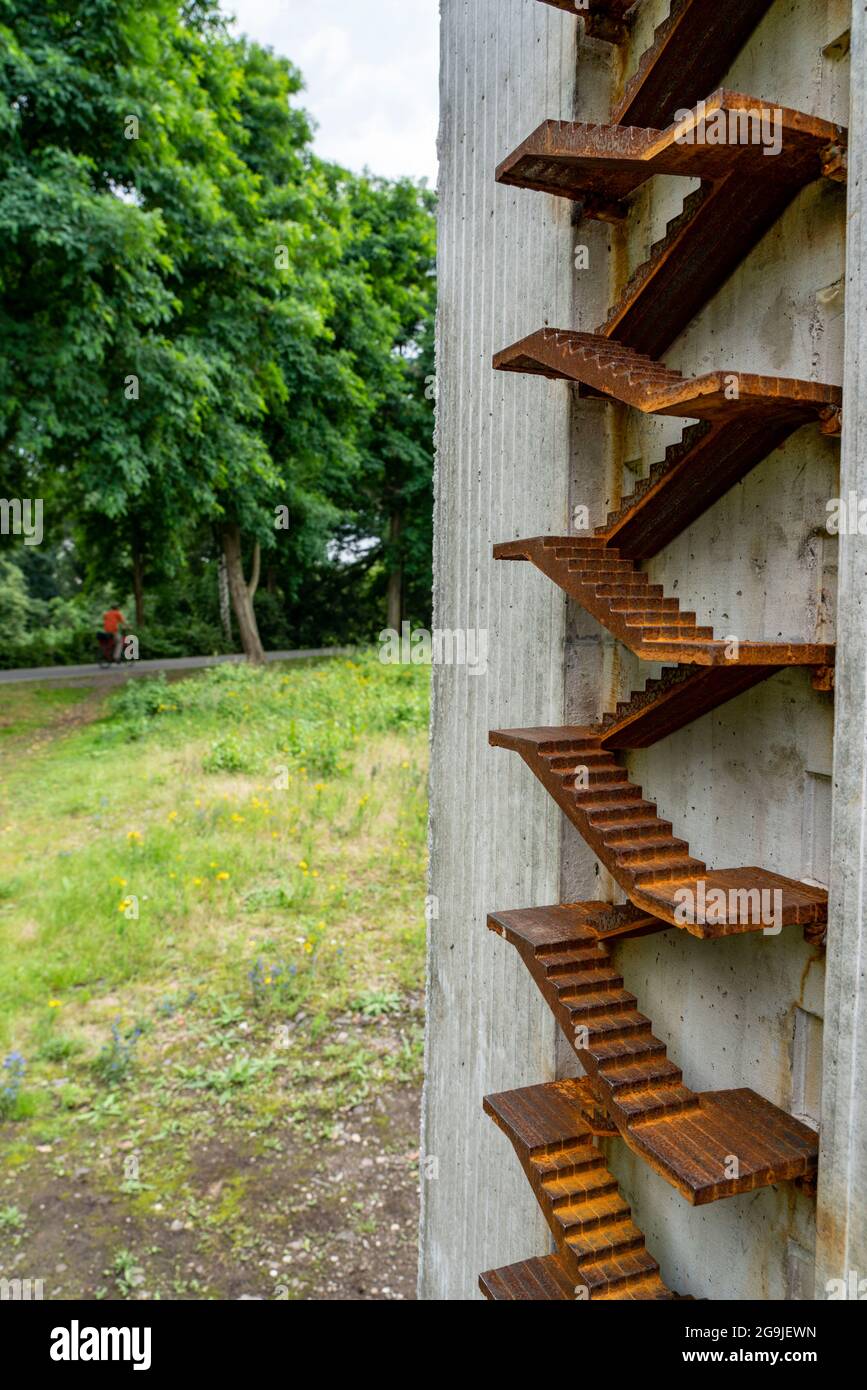 Landscape Park Duisburg North, art installation Neustadt by artists ...