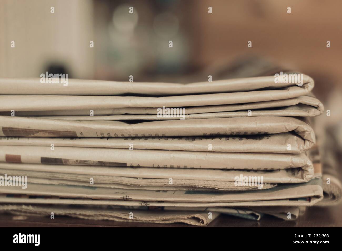 stack of old newspapers Stock Photo - Alamy