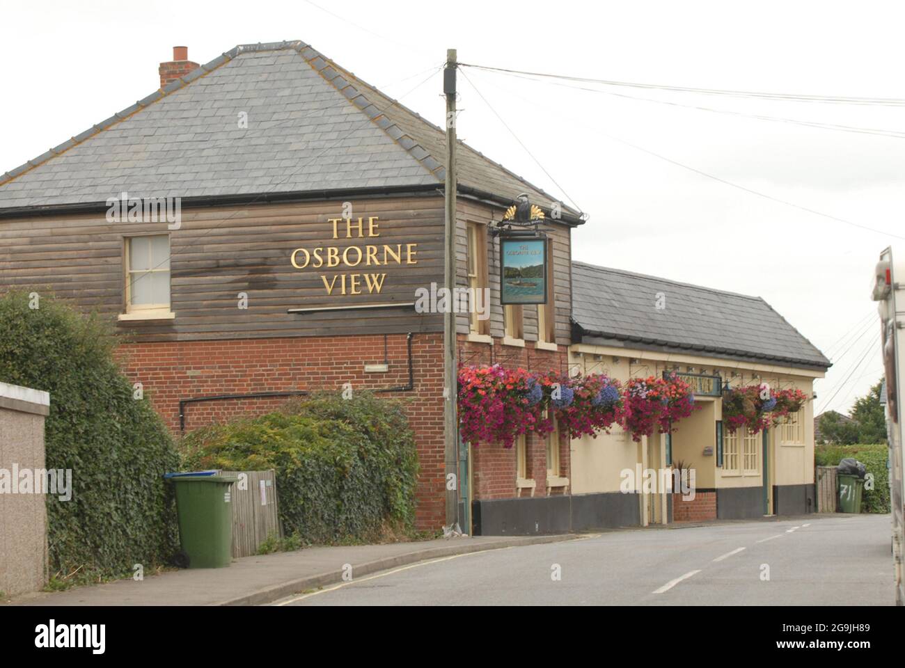 GARY GLITTER. THE OSBORNE VIEW PUB JUST YARDS FROM WHERE GARY GLITTER ...