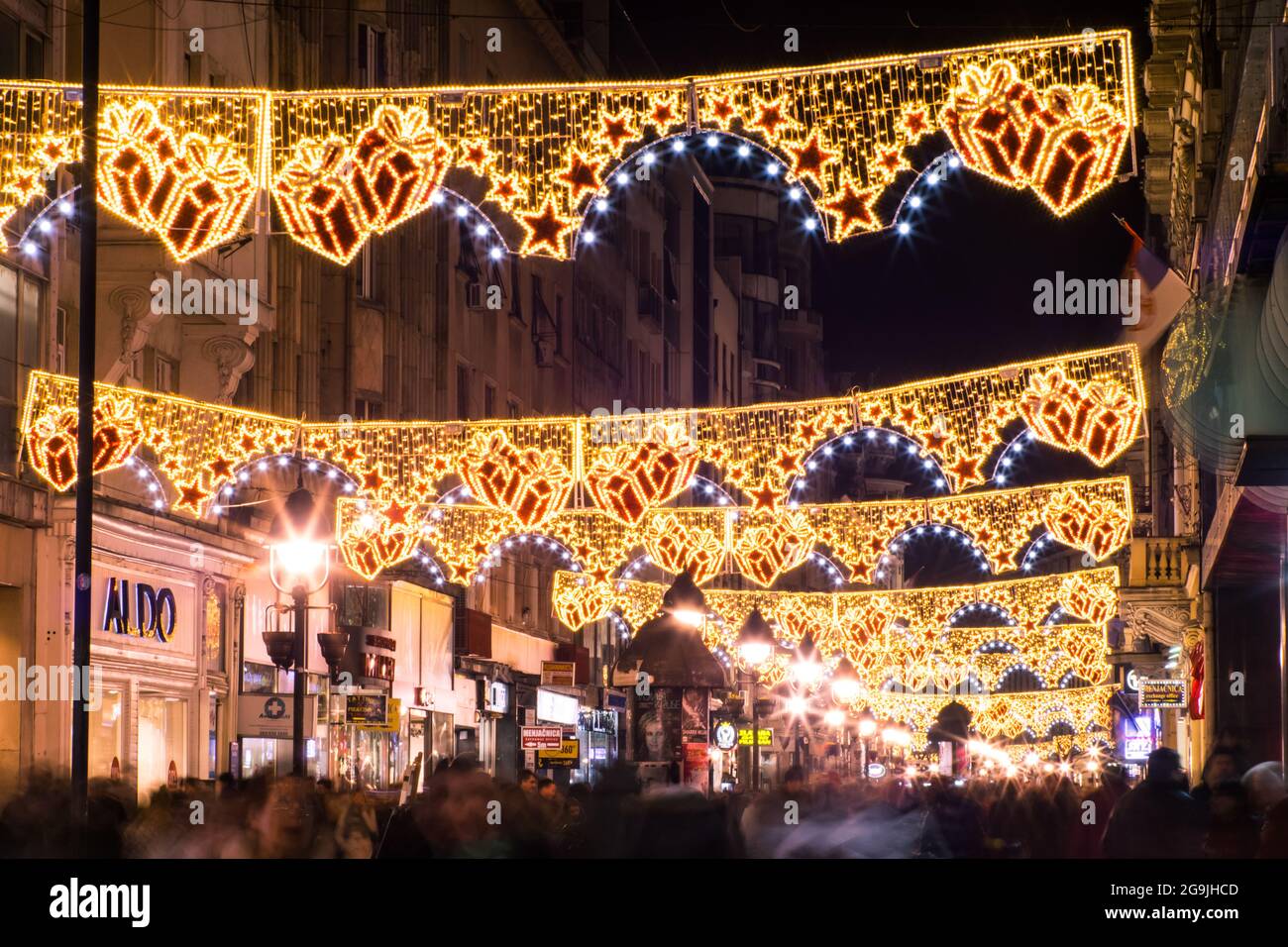 Overhead crowd hi-res stock photography and images - Alamy