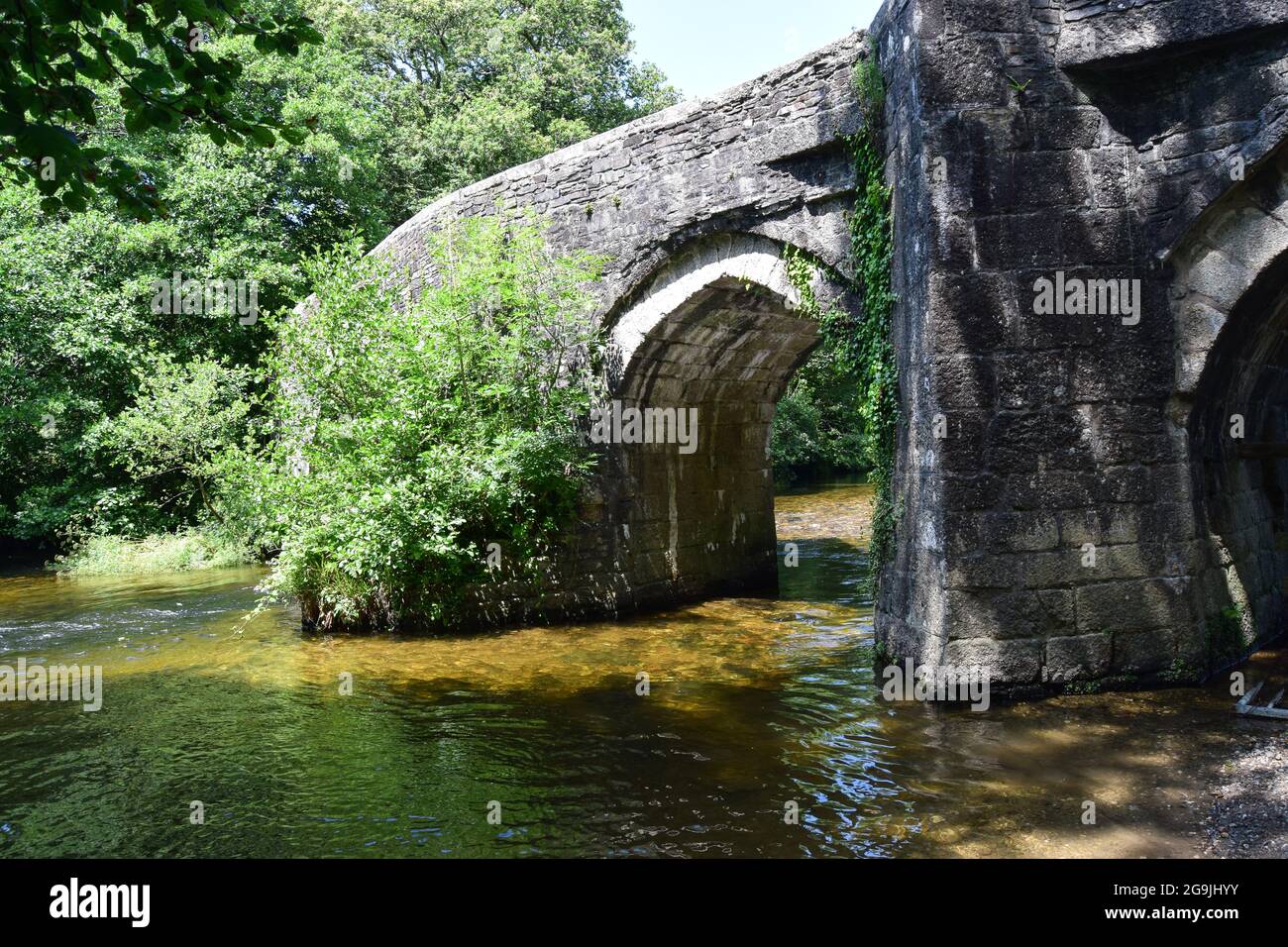 Jacobean stone bridge hi-res stock photography and images - Alamy