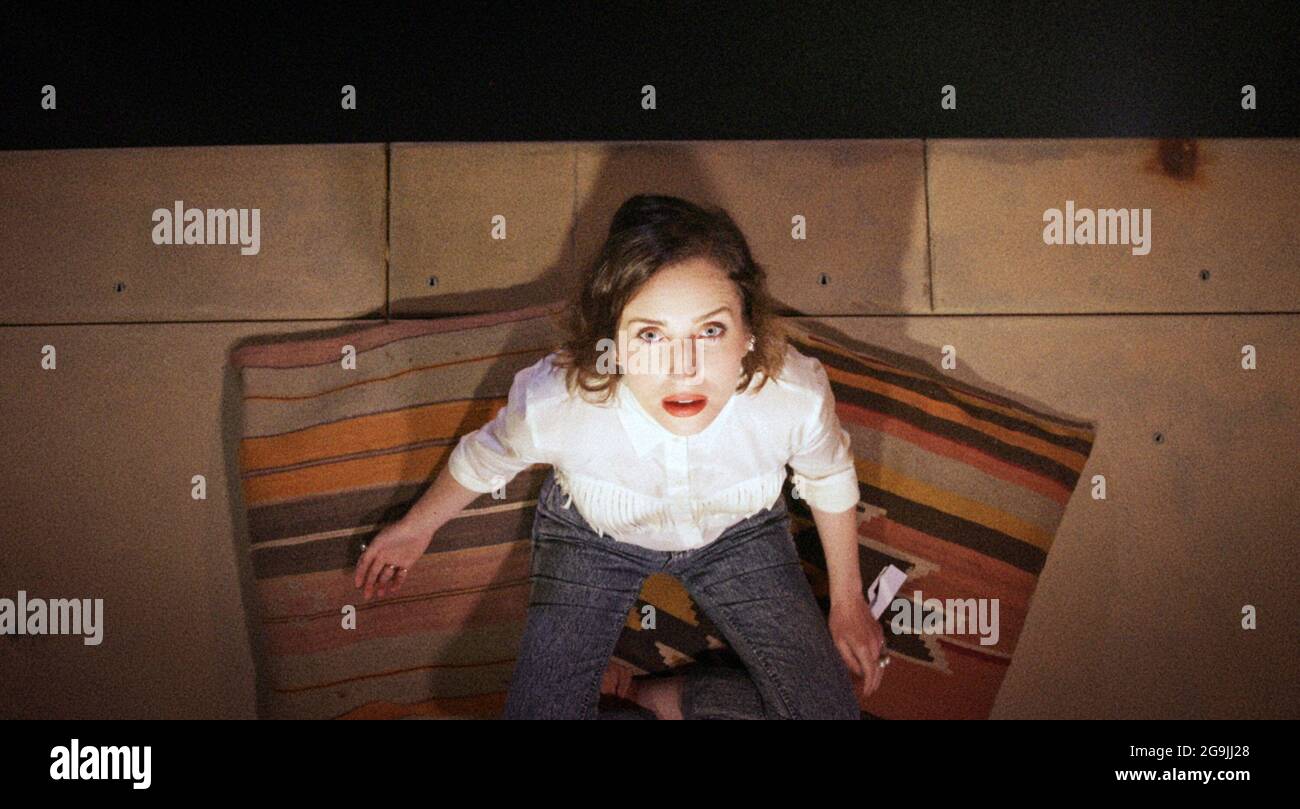 HOW IT ENDS, Zoe Lister-Jones, 2021. © American International Pictures ...