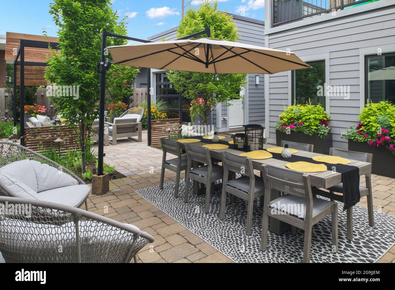 Residential - Exterior Space Stock Photo - Alamy