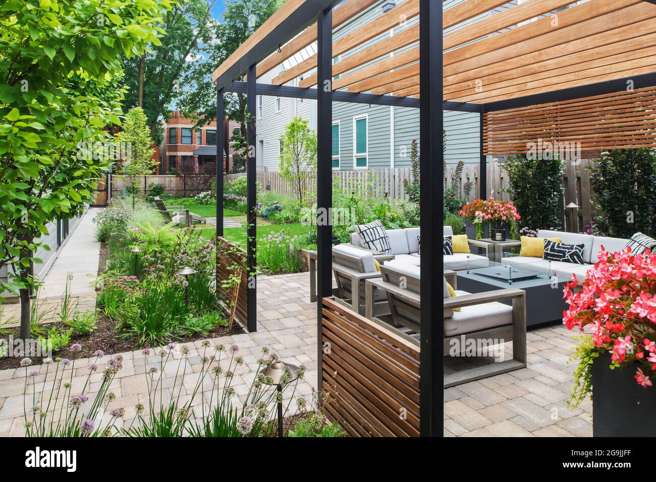 Residential - Exterior Space Stock Photo - Alamy