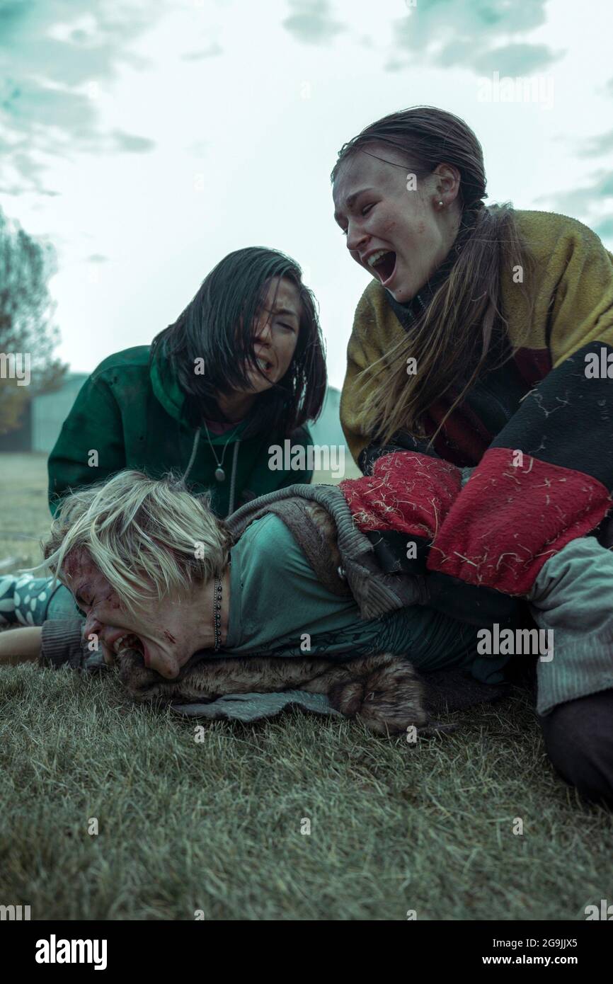 BLACK SUMMER, from left: Jaime King (bottom), Christine Lee, Zoe Marlett, (Season 2, ep. 208 ...