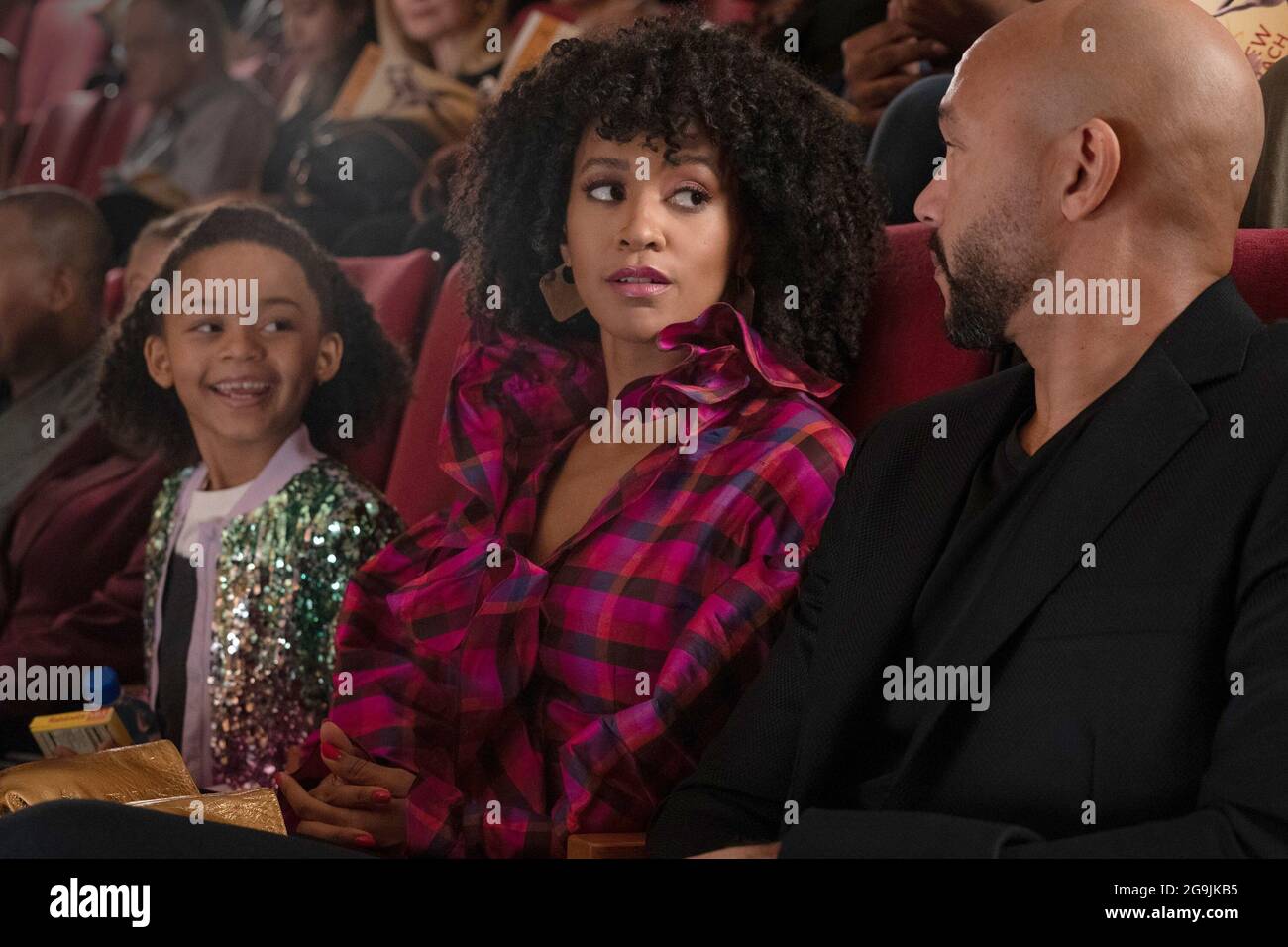 RUN THE WORLD, from left: Ellie Reine, Corbin Reid, Stephen Bishop ...