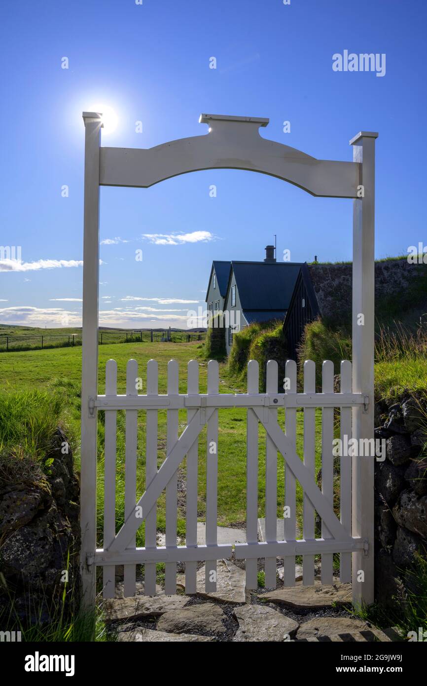 Historic wooden homestead traditional hi-res stock photography and ...