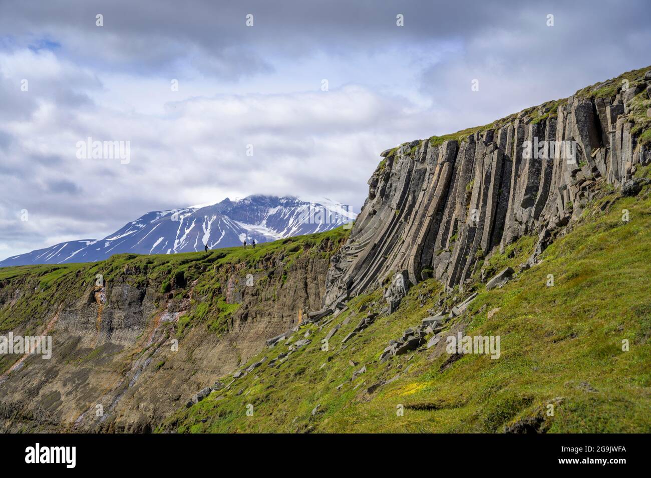 Angular rock iceland hi-res stock photography and images - Alamy