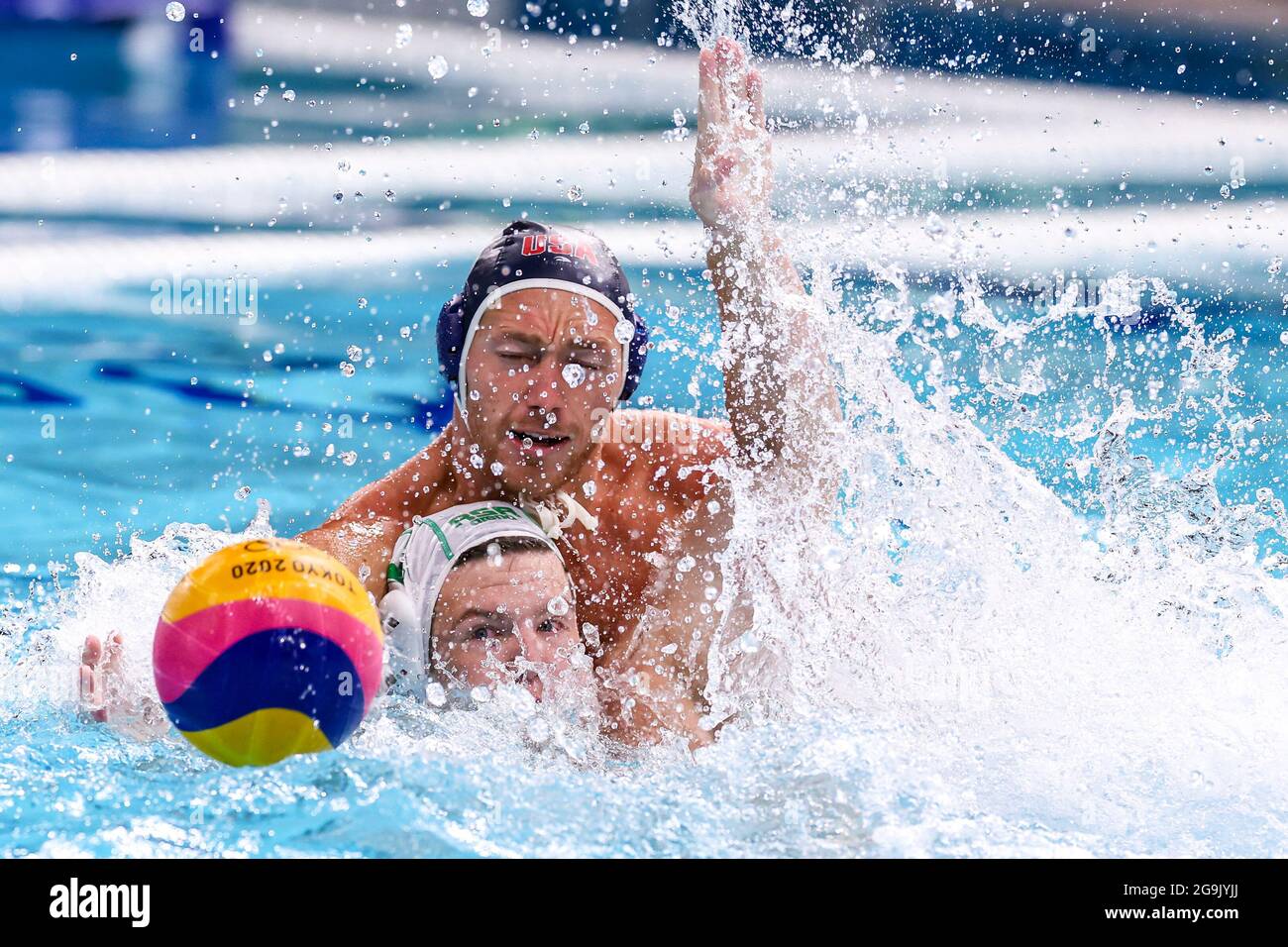 TOKYO, JAPAN - JULY 27: Devon Card of South Africa, Dylan Woodhead of ...