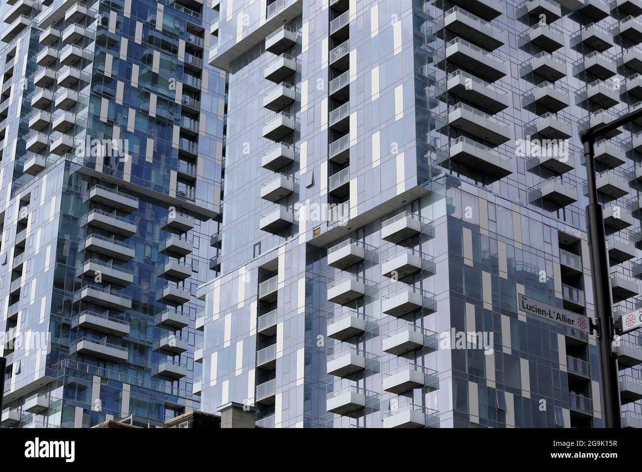High-rise apartment buildings, Montreal, Province of Quebec, Canada ...
