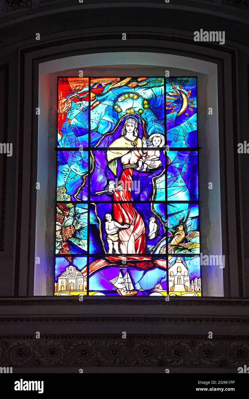 Venetian windows, Basilica Madonna del Soccorso, Sciacca, Sicily, Italy ...