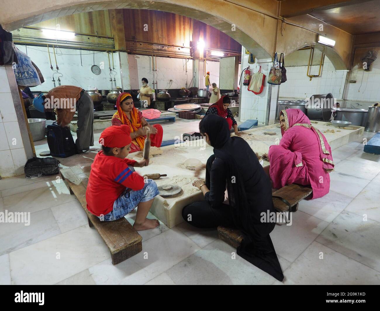 Preparation of food for mass dining, Bangla Sahib Gurudwara Sikh Temple ...