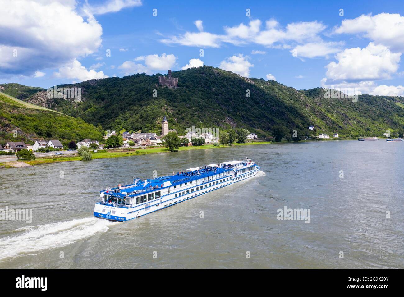 Cruise ship on the Rhine, Unesco world heritage site Middle Rhine ...
