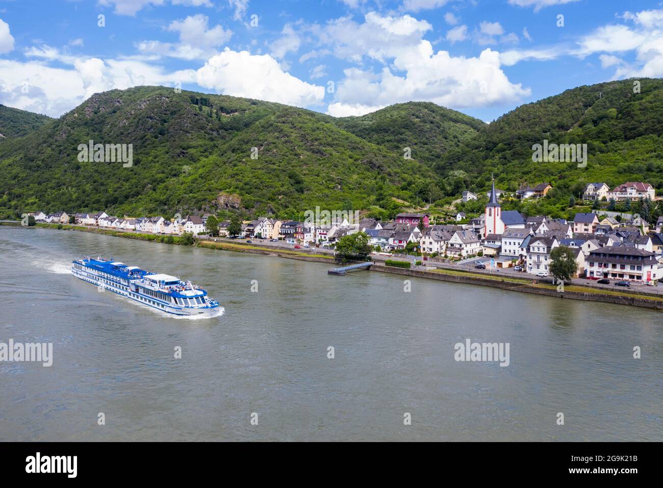 Cruise ship on the Rhine, Unesco world heritage site Middle Rhine ...