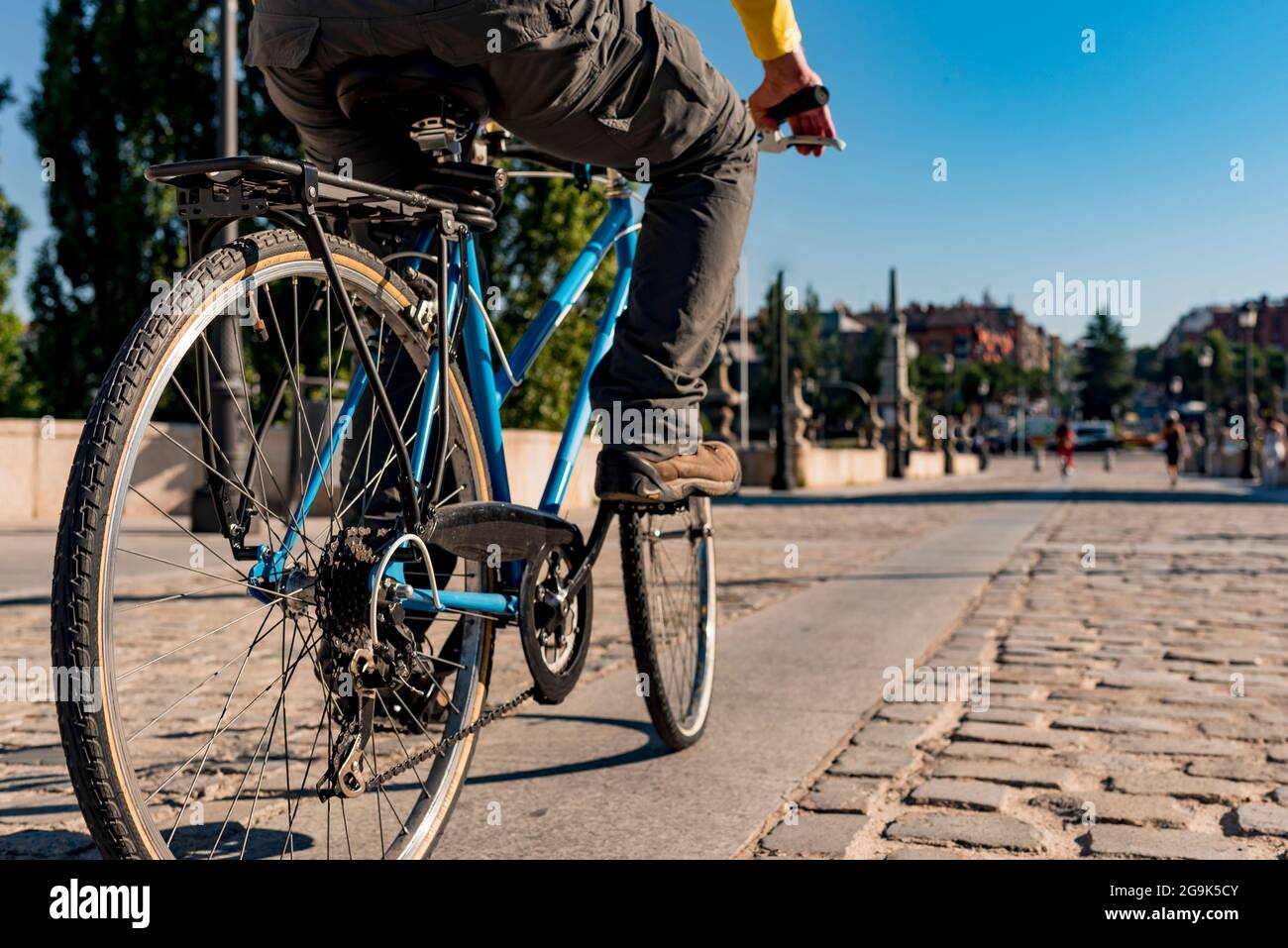 Close up man bicycle hi-res stock photography and images - Alamy