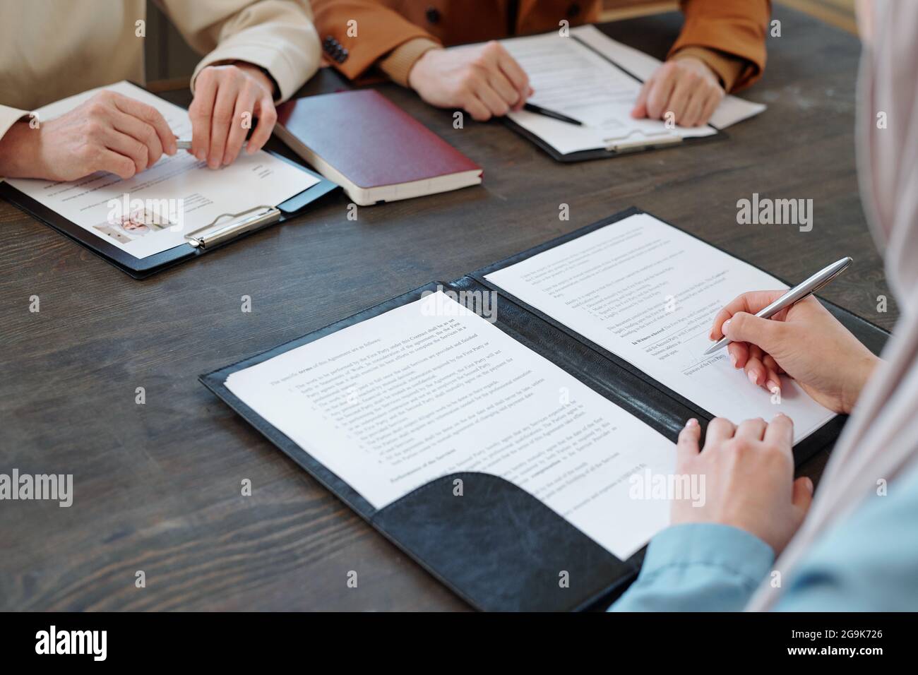 Female applicant hi-res stock photography and images - Alamy