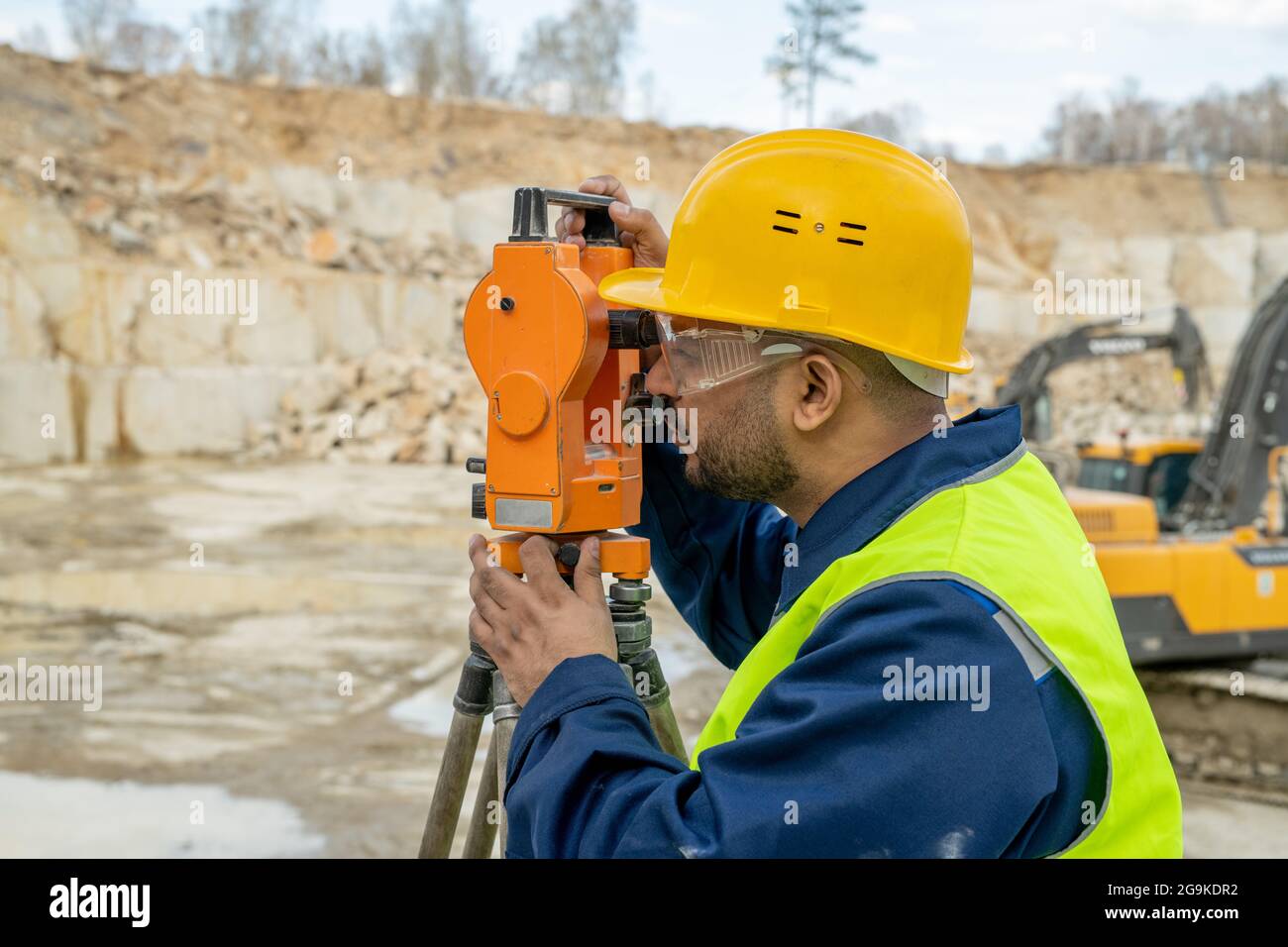 Surveyor work total station hi-res stock photography and images - Alamy