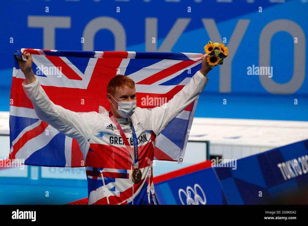 Tokyo, Japan. 27th July, 2021. Tom Dean (GBR) celebrates with his gold ...