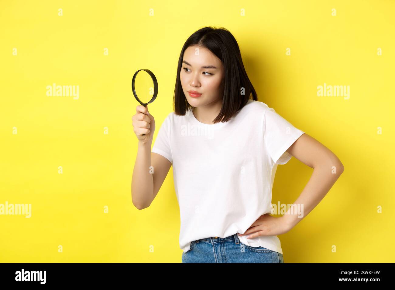 Look for clues hi-res stock photography and images - Alamy