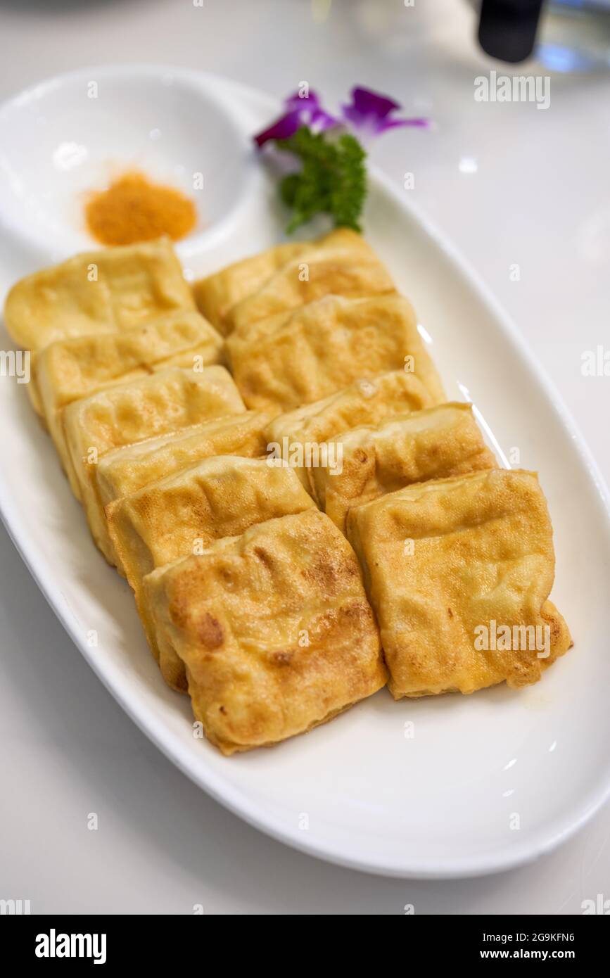 Deep fried cheese cubes hi-res stock photography and images - Alamy