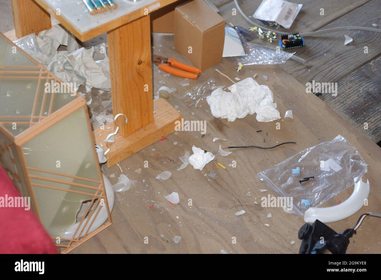 Torn Electric Wire Stock Photo - Alamy