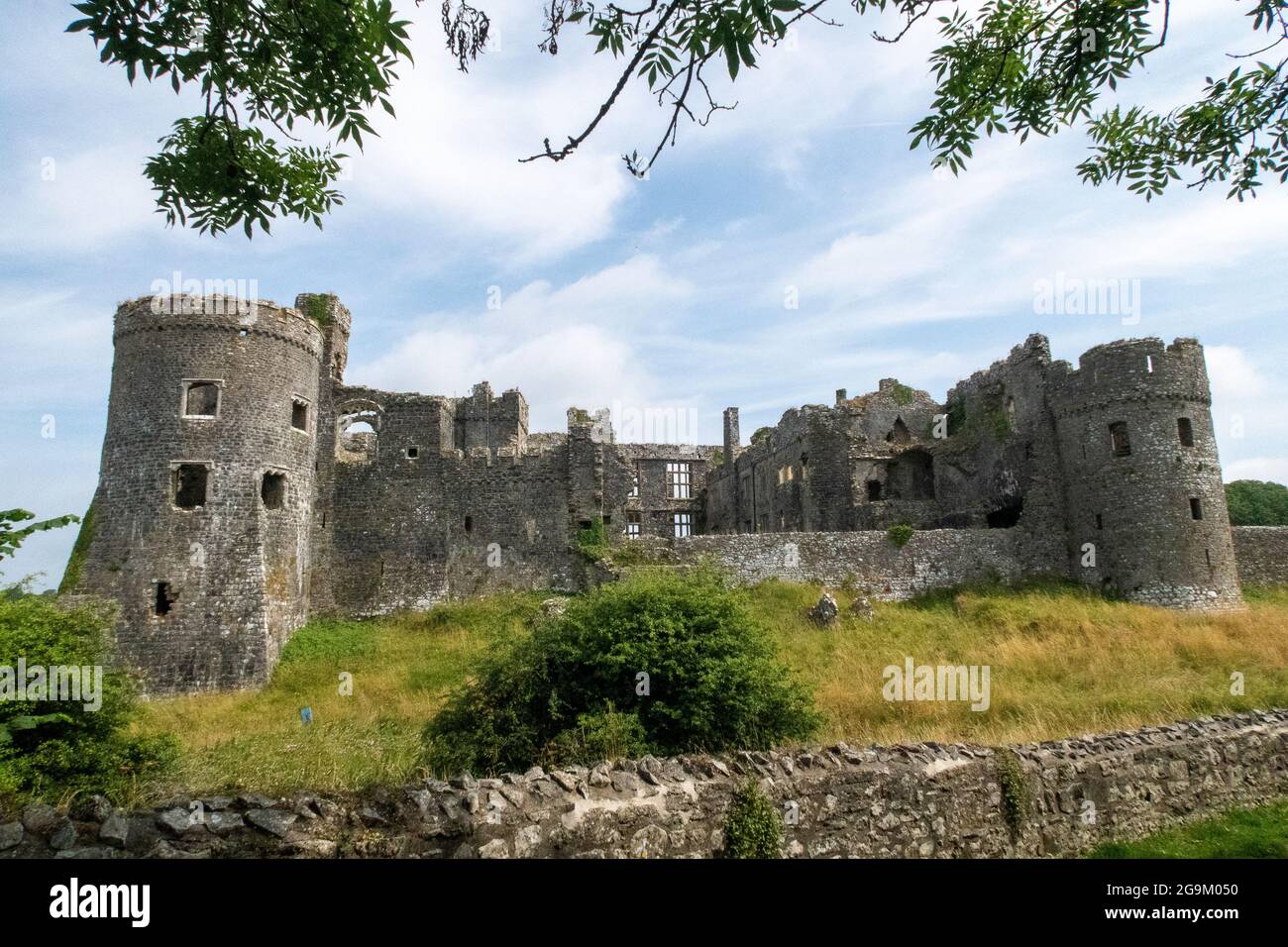 Tidal mill bridge hi-res stock photography and images - Alamy