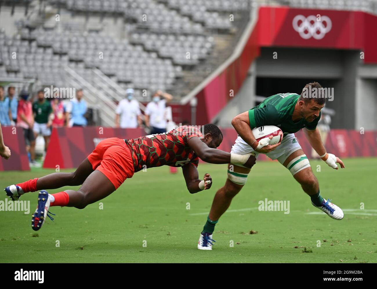 Tokyo, Japan. 27th July, 2021. Harry Mcnulty (R) of Ireland competes ...