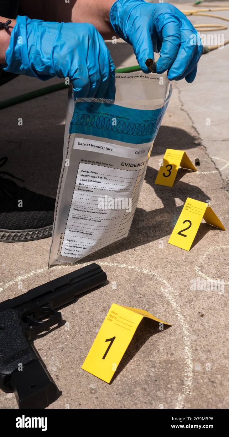 Gun evidence hi-res stock photography and images - Alamy
