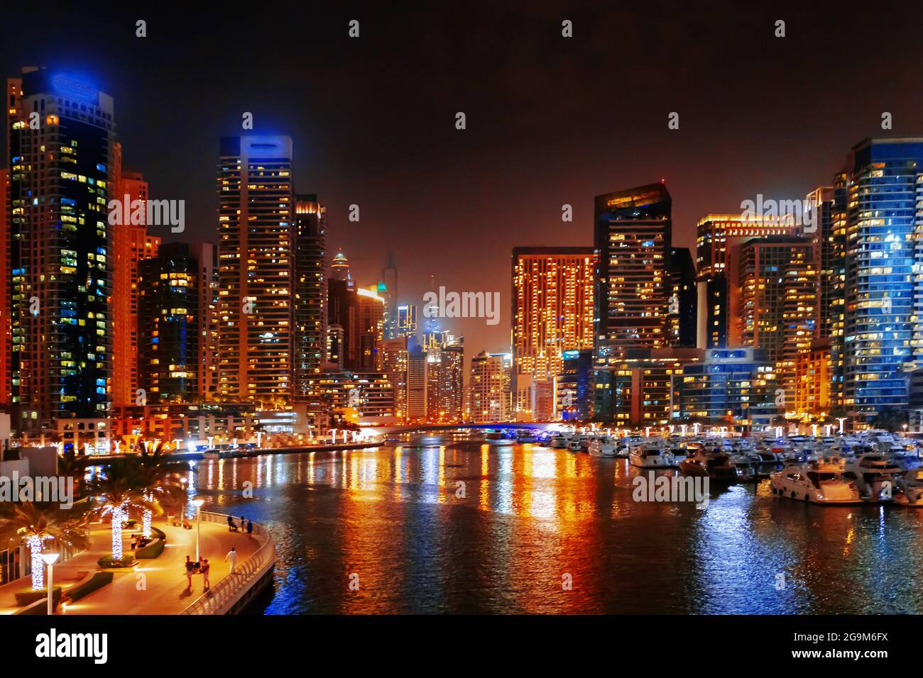 Stunning view of Dubai Marina at night Stock Photo - Alamy